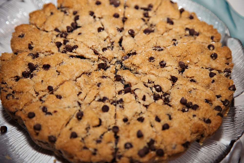 Cookie géant aux pépites de chocolat | Gâteaux & Délices