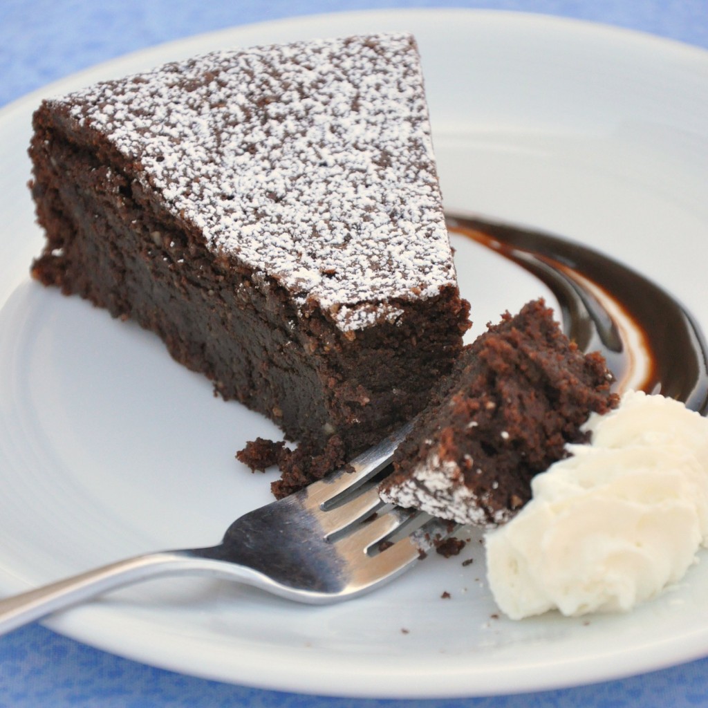 Torta caprese (gâteau au chocolat et aux amandes) – Gâteaux & Délices