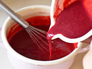 Plaisir aux fruits rouges – Gâteaux & Délices